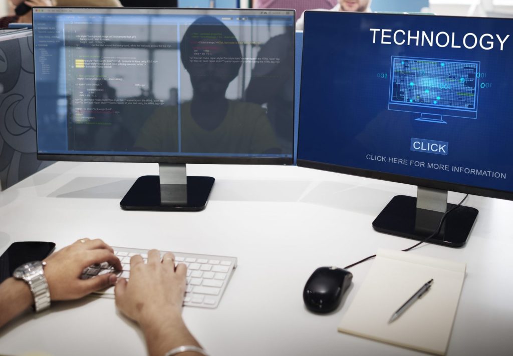Transforma el mundo estudiando Ingeniería de Software