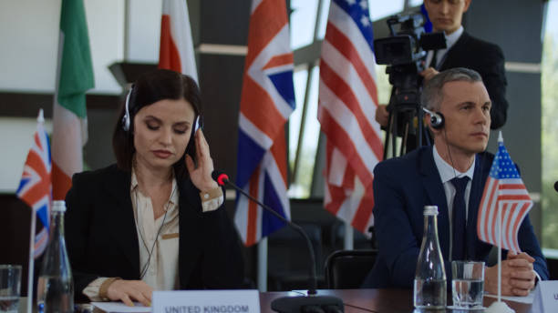 Conoce la traducción simultánea y algunas de sus habilidades